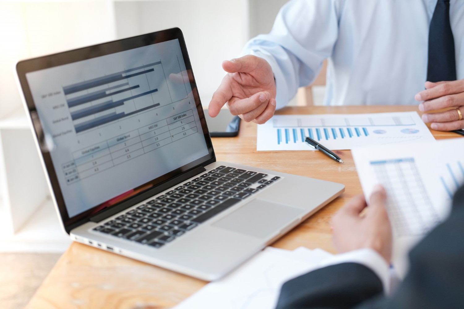 Maximizing Efficiency with Disclosure Management Software | IRIS CARBON®